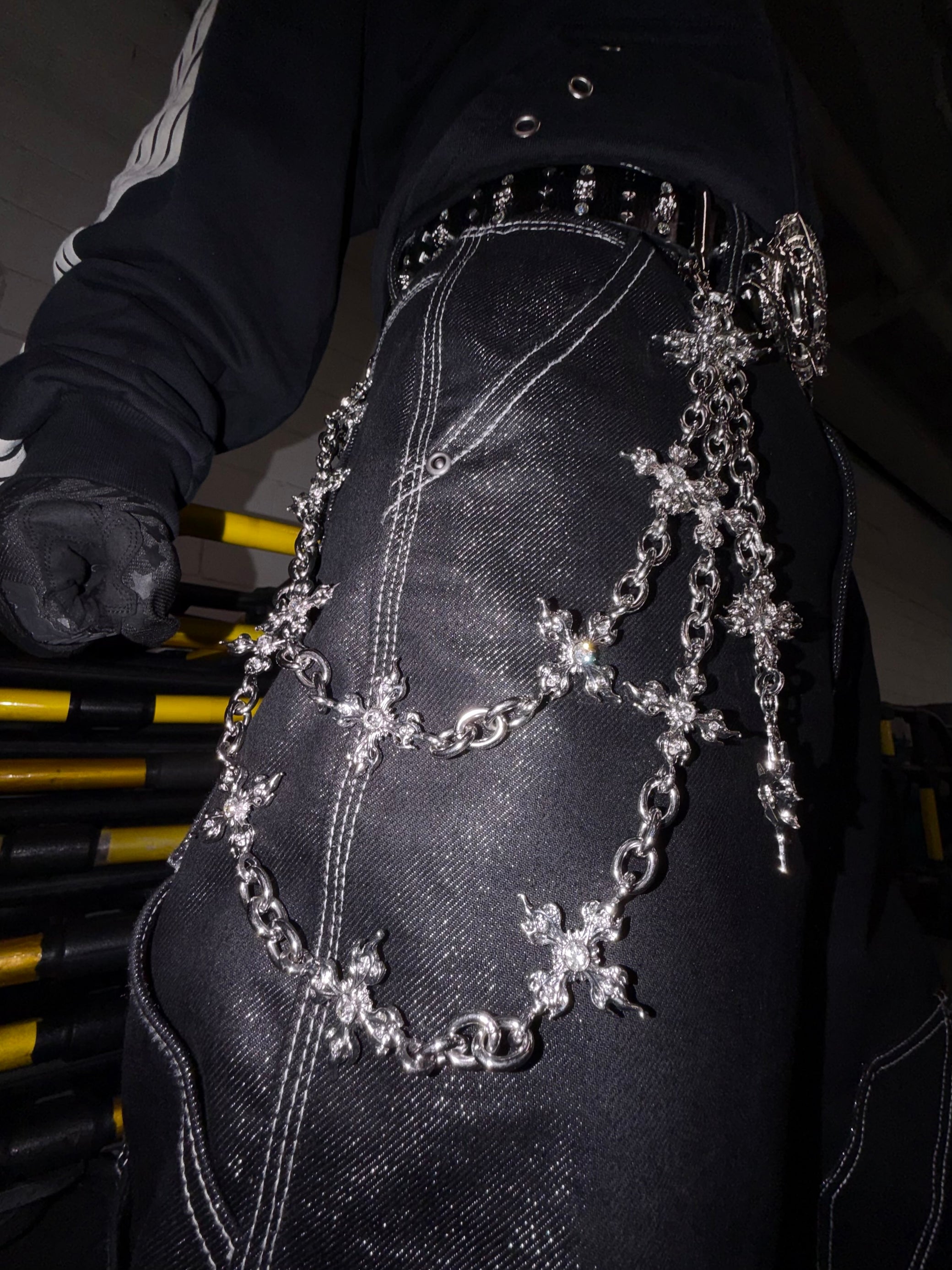 ASHEN CROSS(NEW) - HOWSS